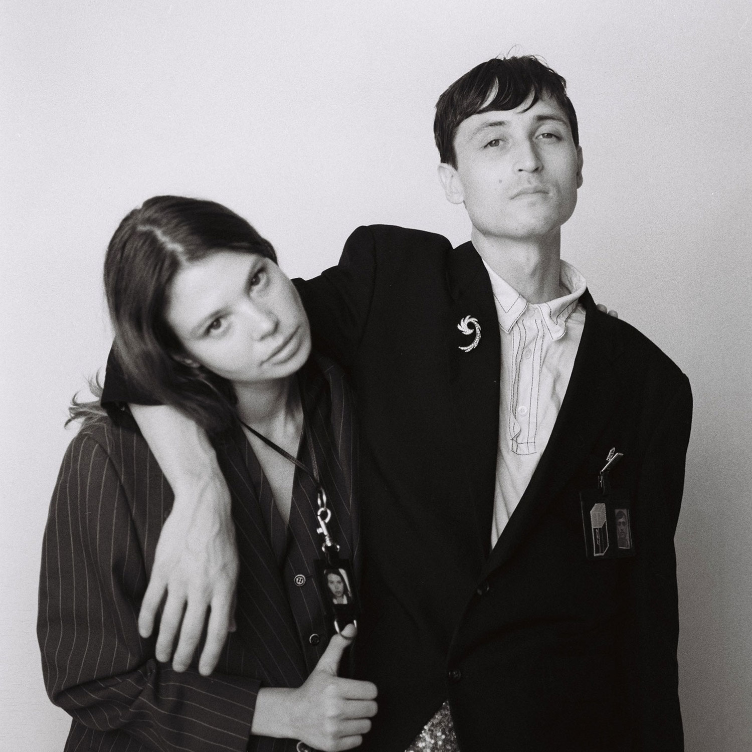 KLLO (Chloe Kaul + Simon Lam) が2ndアルバム『Maybe We Could』を7月にリリース | AVE ...