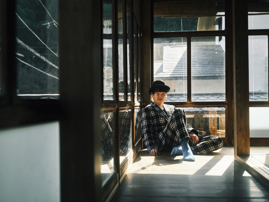 Interview | カジヒデキ | やっぱりずっと夢を見続けるんだ | AVE | CORNER PRINTING