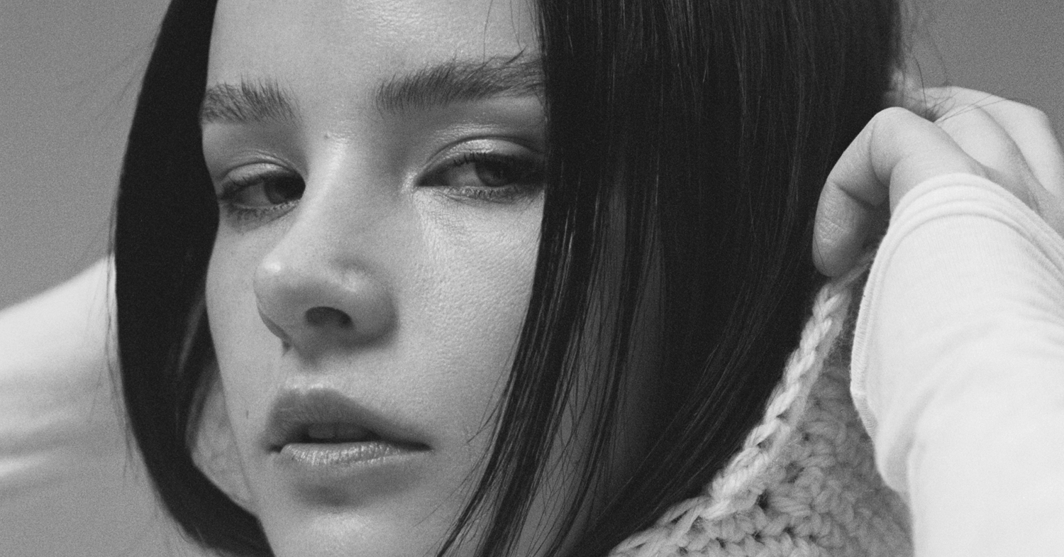 Ela Minusがニュー・シングル『COMBAT』をDominoからリリース MVも公開 | AVE | CORNER PRINTING